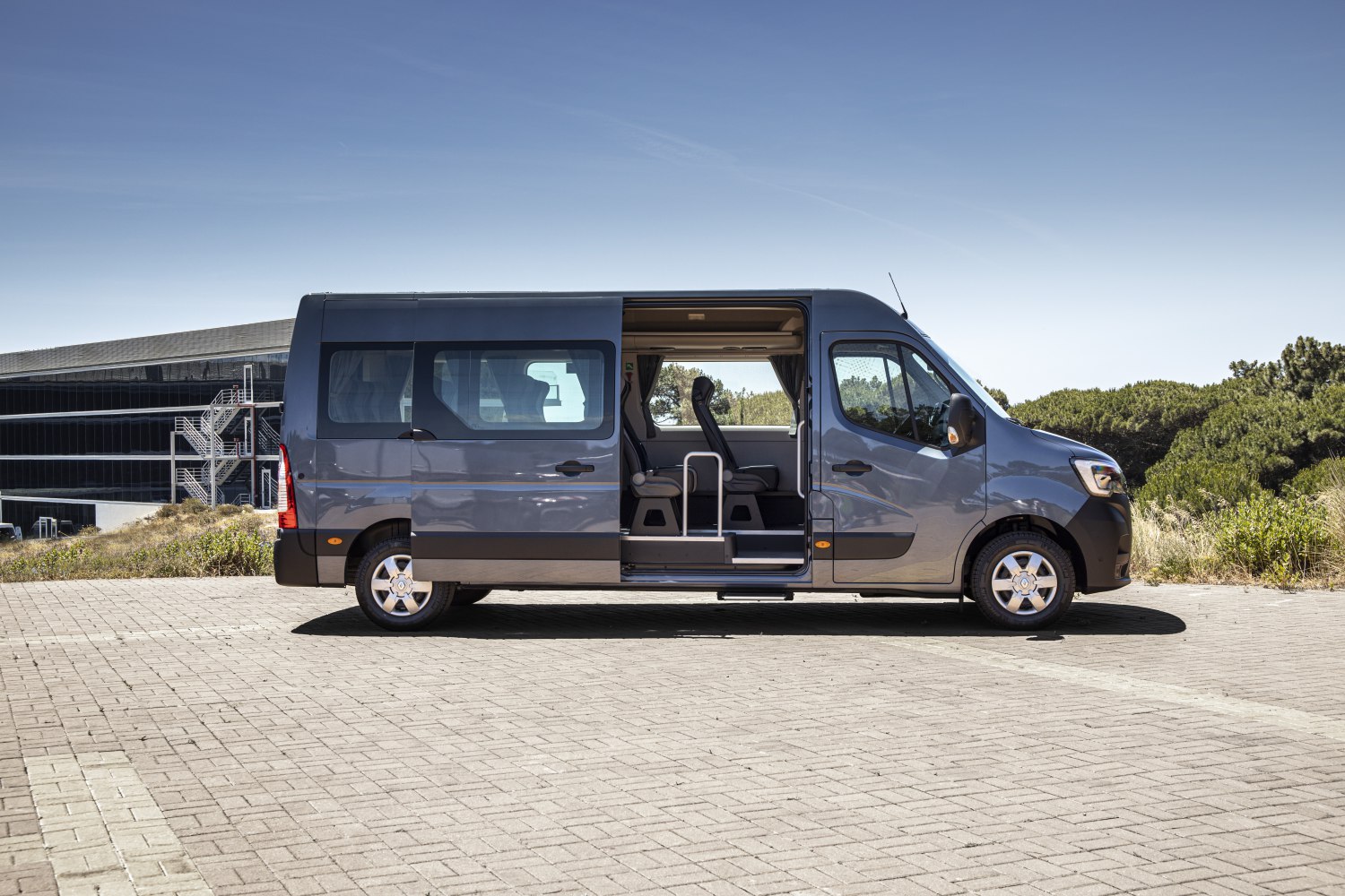 Renault Master technical specifications and fuel economy